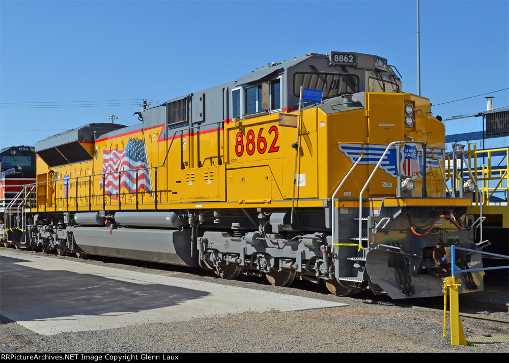 Brand new UP SD70AH #8862 on display at the Bailey Yard locomotive shop during Railfest.